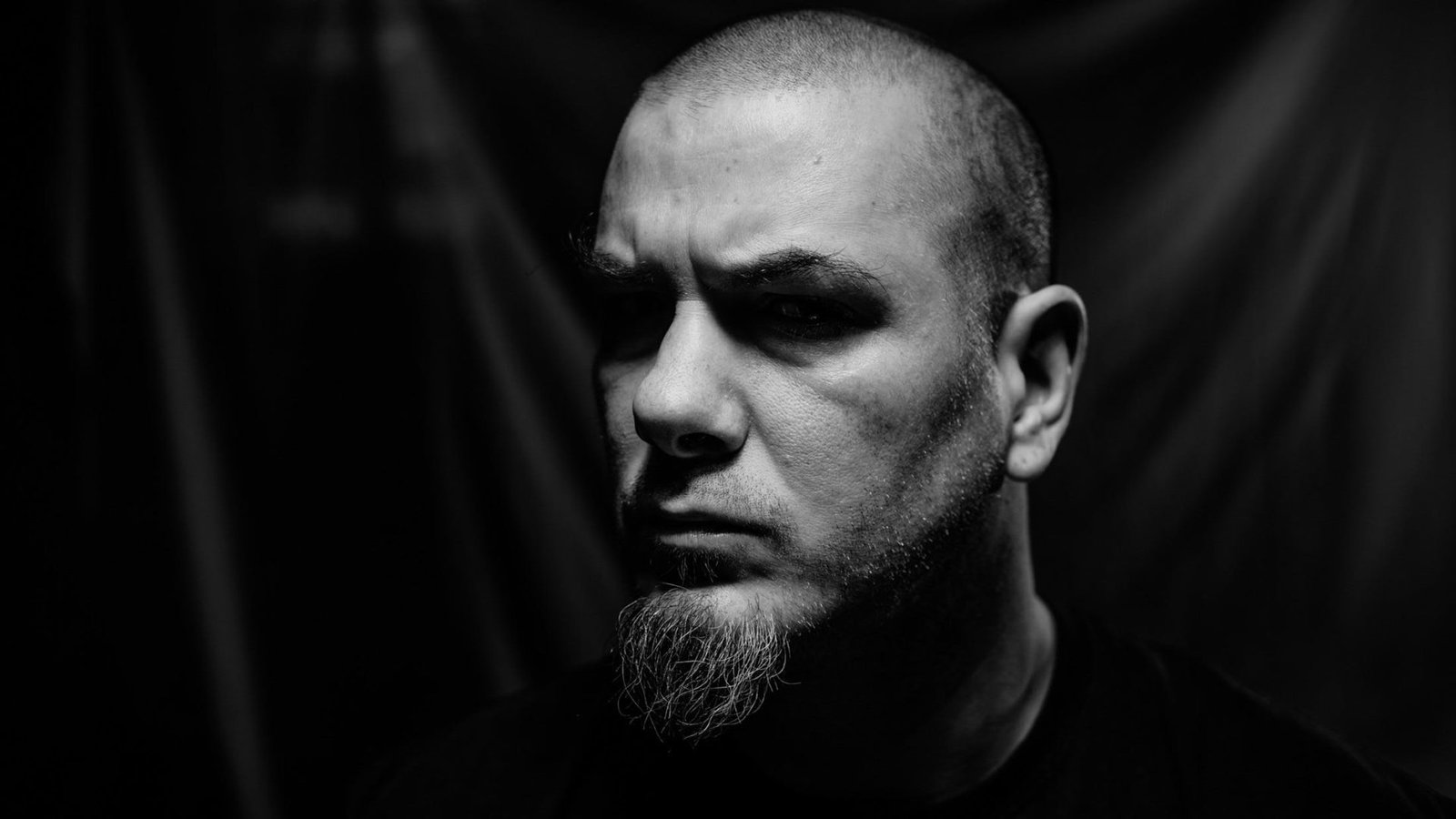 Phil Anselmo se pone super pacheco durante entrevista en Chile