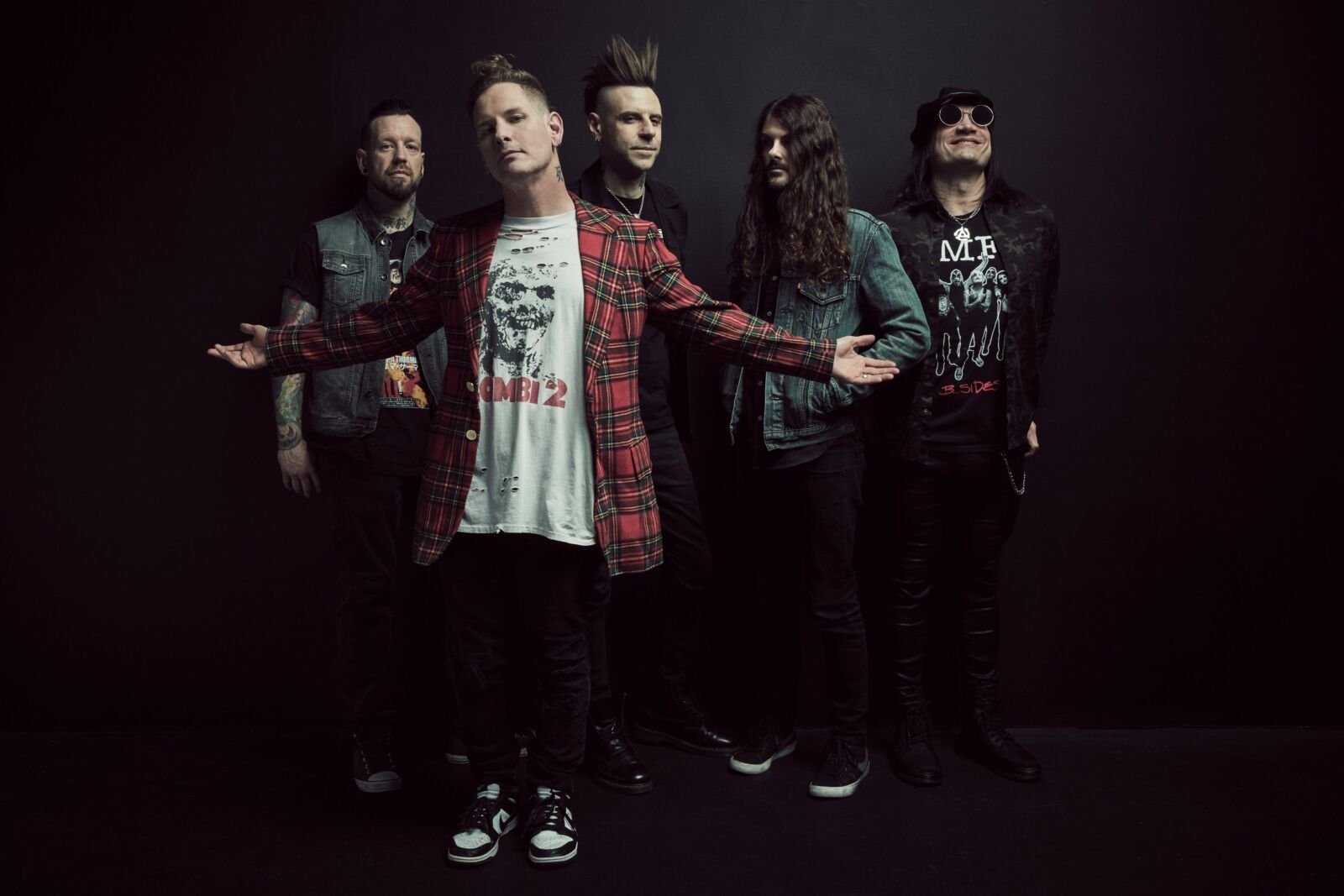 Corey Taylor anuncia nuevo álbum en solitario, primer sencillo 'Beyond'